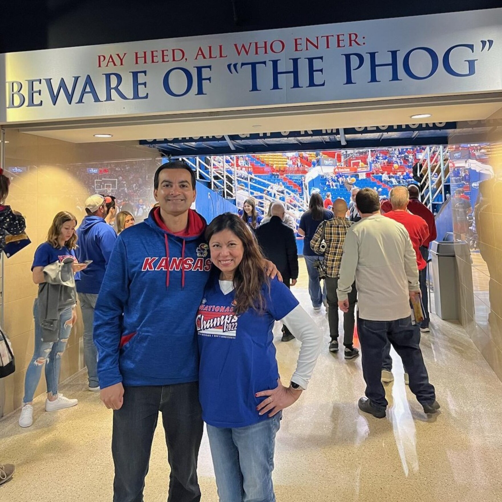A Lawrence author gives an inside look at 40 years of KU basketball ...