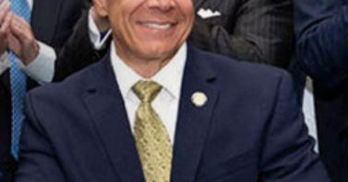 Cuomo faces $15 billion deficit challenge in budget plan | Buffalo ...