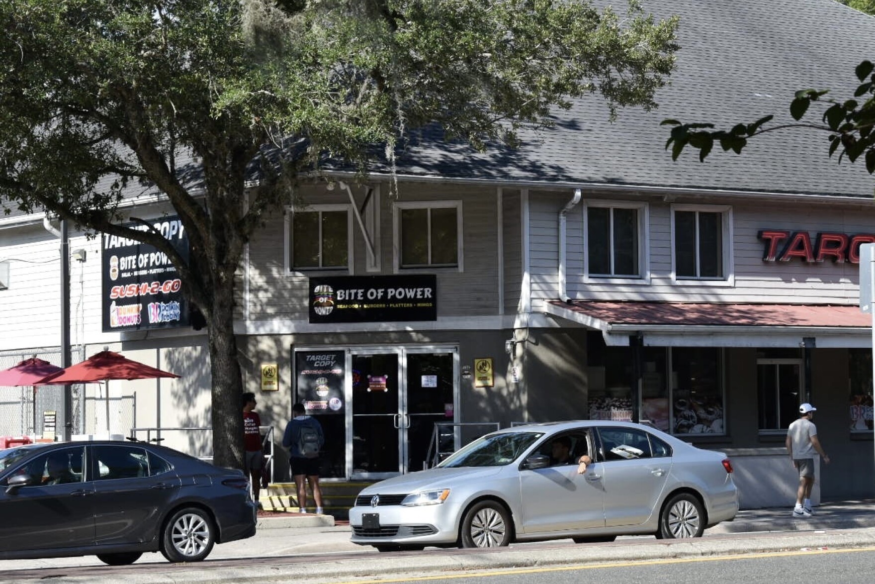 UF campus opens two halal restaurants, addressing calls for food diversity in Gainesville, Ocala