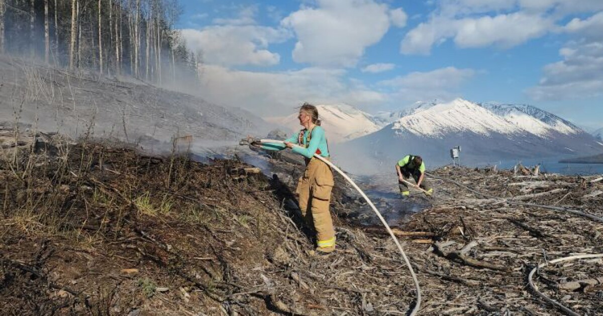 Crews contain Cooper Landing fire as dry season continues