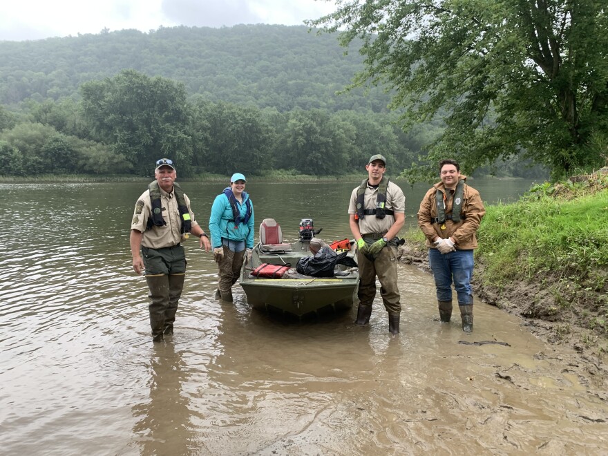 Volunteers freshen up the Susquehanna River