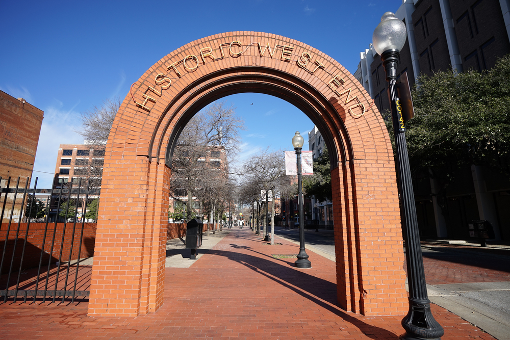 West End Dallas Alley