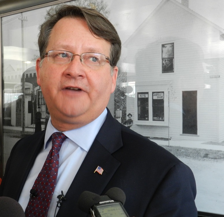 Gary Peters's Instagram, Twitter & Facebook on IDCrawl