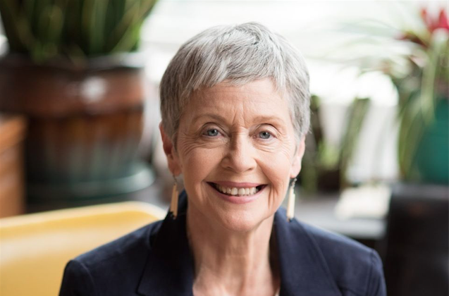 Lisa Savage's Instagram, Twitter & Facebook on IDCrawl