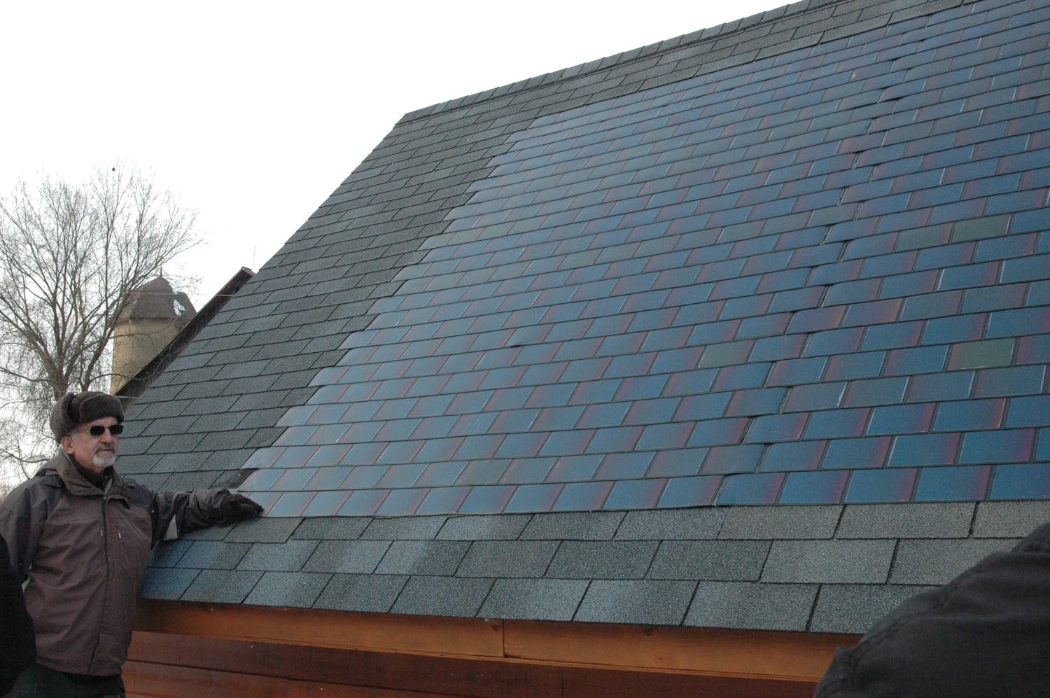 Residential Solar Roofing Shingles
