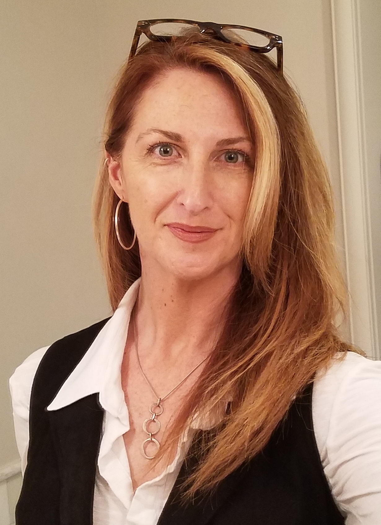 Lisa Sena's Instagram, Twitter & Facebook on IDCrawl