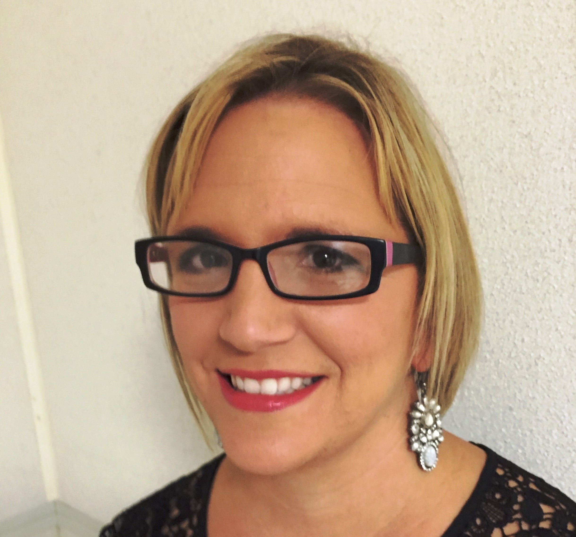 Elaine Pace's Instagram, Twitter & Facebook on IDCrawl