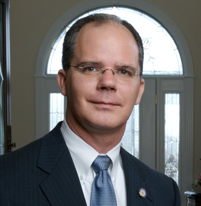 Ron Leach's Instagram, Twitter & Facebook on IDCrawl