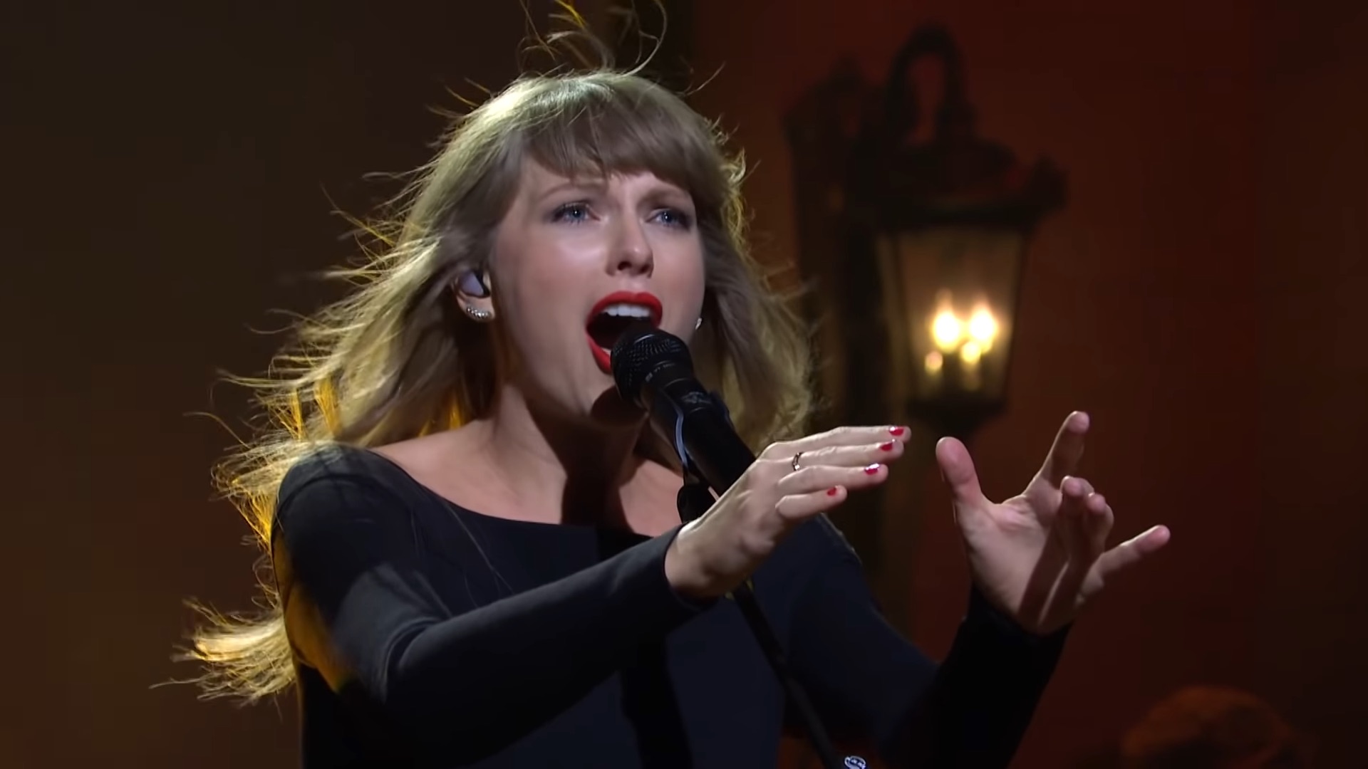 Taylor Swift All Too Well Live Taylor Swift Performing All Too Well